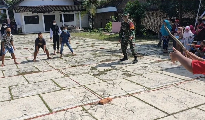 Bentik Permainan Tradisional Asah Ketangkasan