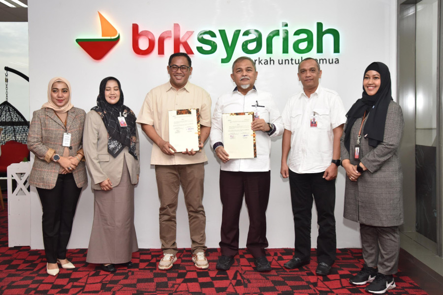 BRK Syariah Populerkan Layanan Mobile Banking ke Dunia Pendidikan ...