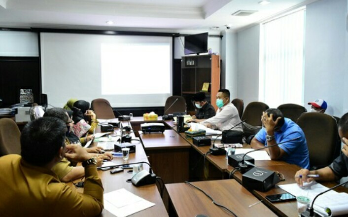 RDP Bersama Komisi IV, DLHK Pekanbaru Minta Tambah Anggaran Sampah Rp35 Miliar