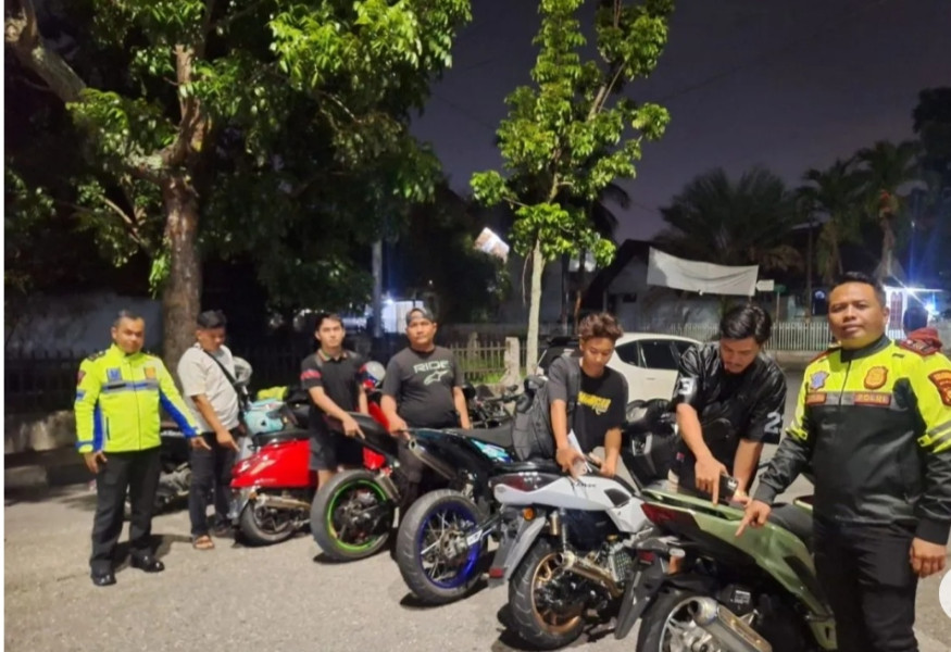 Puluhan Motor Knalpot Brong Terjaring Razia Balap Liar di Pekanbaru