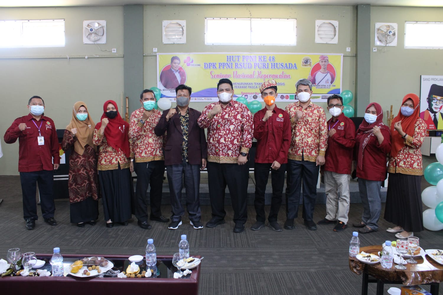 Seminar Nasional Keperawatan Angka Tema Strategi Turunkan Tekanan ...