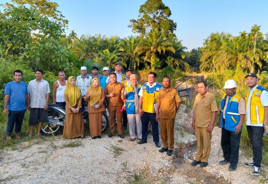 Sinergi Pusat dan Daerah, PUPR Tinjau Jembatan Gantung Usulan Bupati, Warga Beligan Antusias