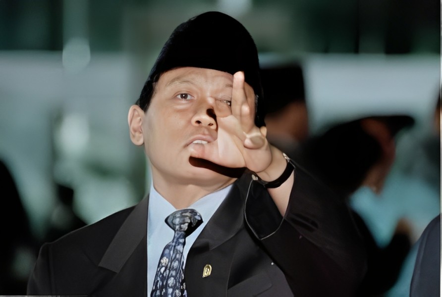 Misteri Palu Patah Harmoko Jelang Soeharto Tumbang