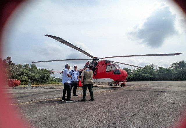 Dua Helikopter Water Bombing dari BNPT Tiba di Riau