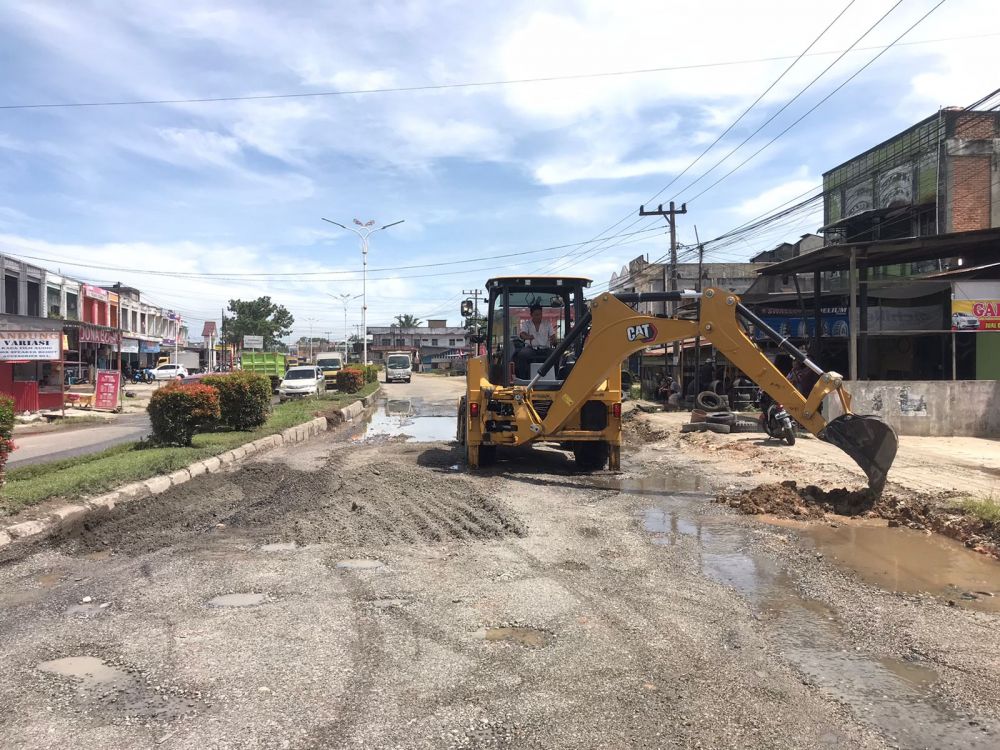 PUPR Riau Segera Perbaiki Jalan Rusak Parah di Ujung Batu