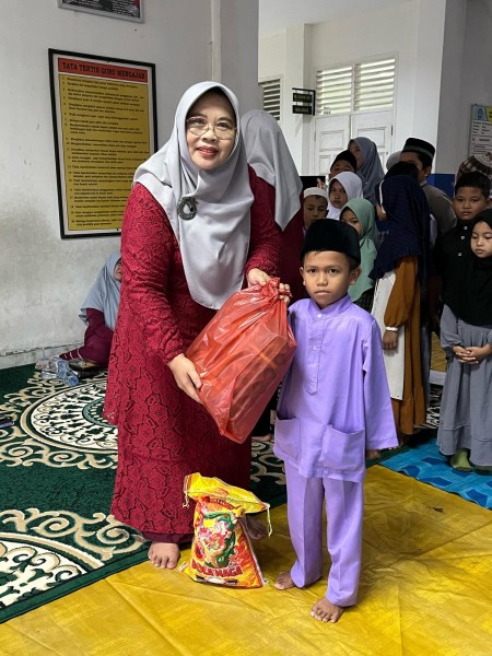 Keluarga Besar SD 018 Sekip Hulu Rengat Gelar Buka Puasa Bersama dan Santuni Anak Yatim