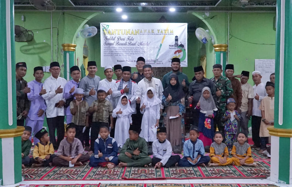Peringati 10 Muharram, Wakil Bupati Santuni Anak Yatim di Masjid Nurul Huda